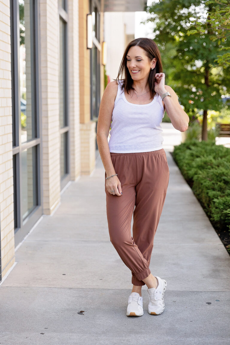Summer Travel Essentials with Vuori | Jo-Lynne Shane