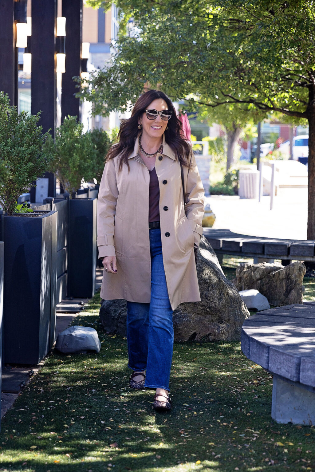25 Casual Fall Outfit Ideas to Try in 2025 | Jo-Lynne Shane